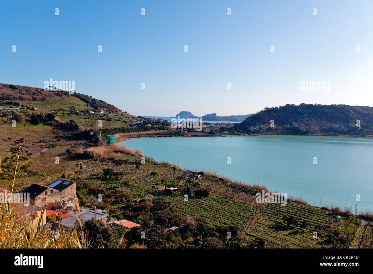 Lake avernus Banque de photographies et d’images à haute résolution - Alamy