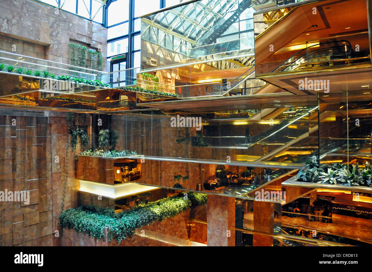 Atrium tower Banque de photographies et d’images à haute résolution - Alamy