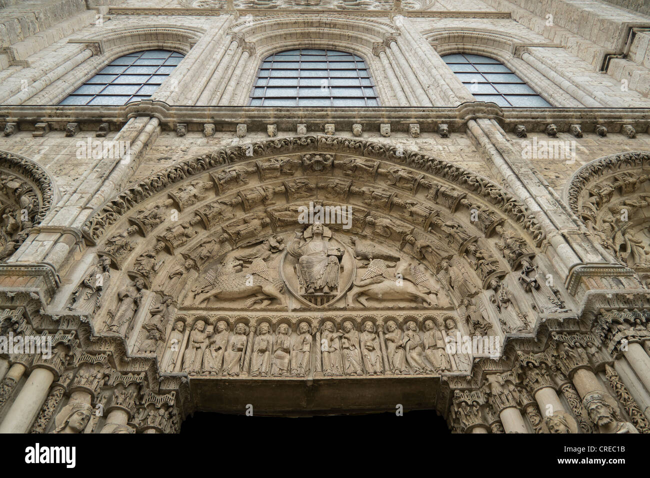 Royal portal of the chartres cathedral Banque de photographies et d ...
