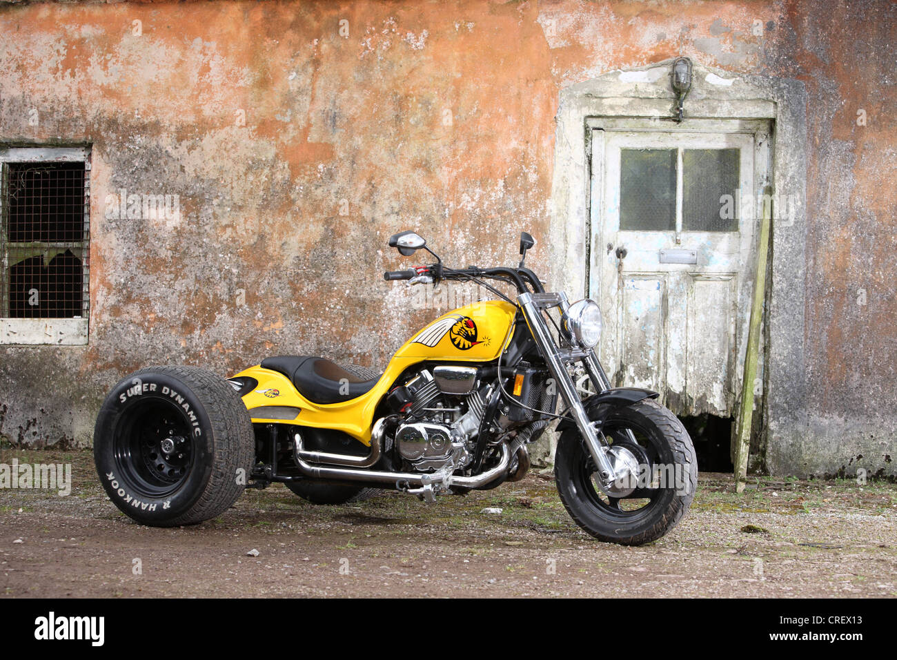 Side view of motorcycle trike Banque de photographies et d’images à ...