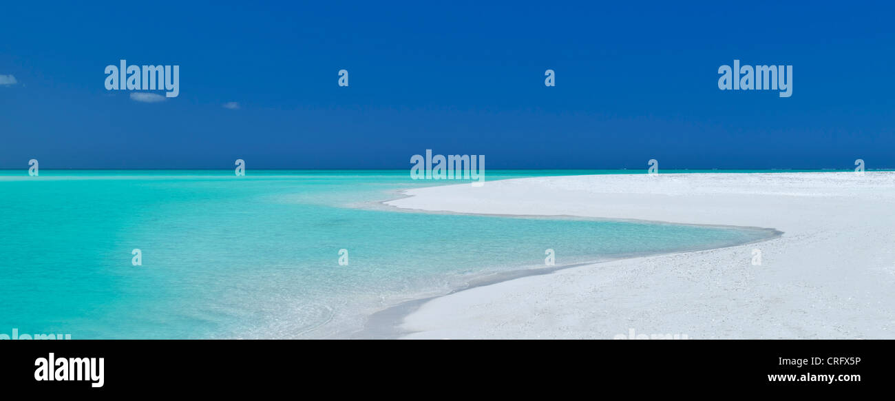 île inhabitée Banque de photographies et d’images à haute résolution ...