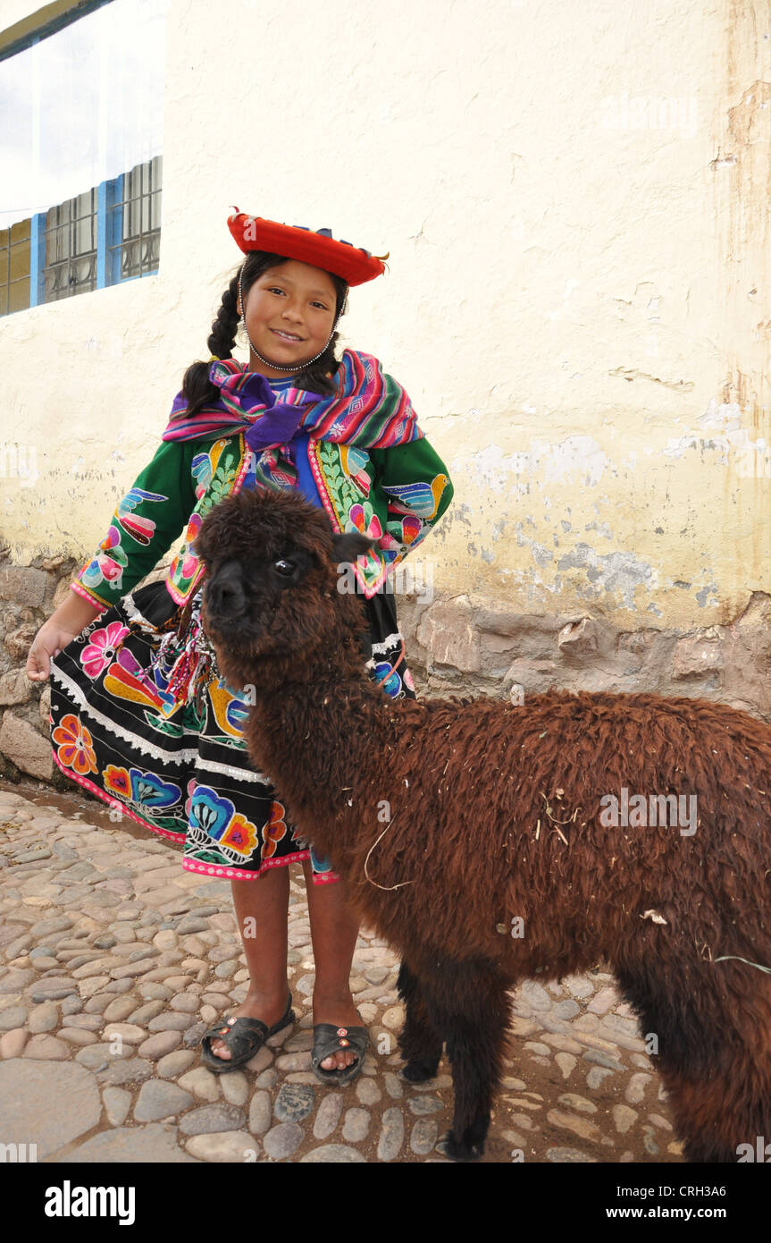 Fille avec lama Banque de photographies et d’images à haute résolution ...