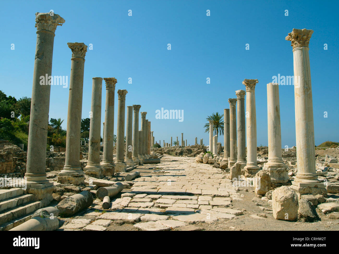 Pneu ancien Banque de photographies et d’images à haute résolution - Alamy