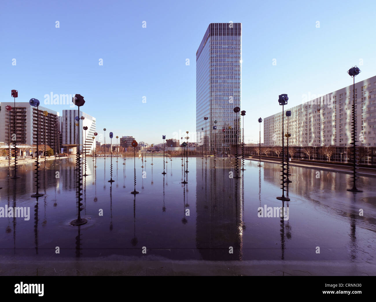 Esplanade de la defense Banque de photographies et d’images à haute ...