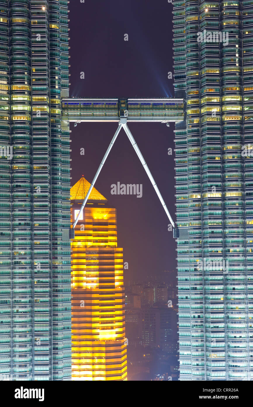 Petronas towers bridge Banque de photographies et d’images à haute ...