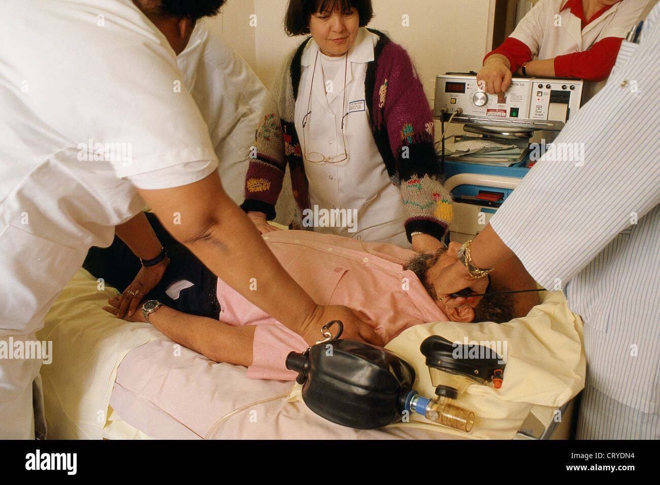 Electroshock therapy Banque de photographies et d’images à haute ...