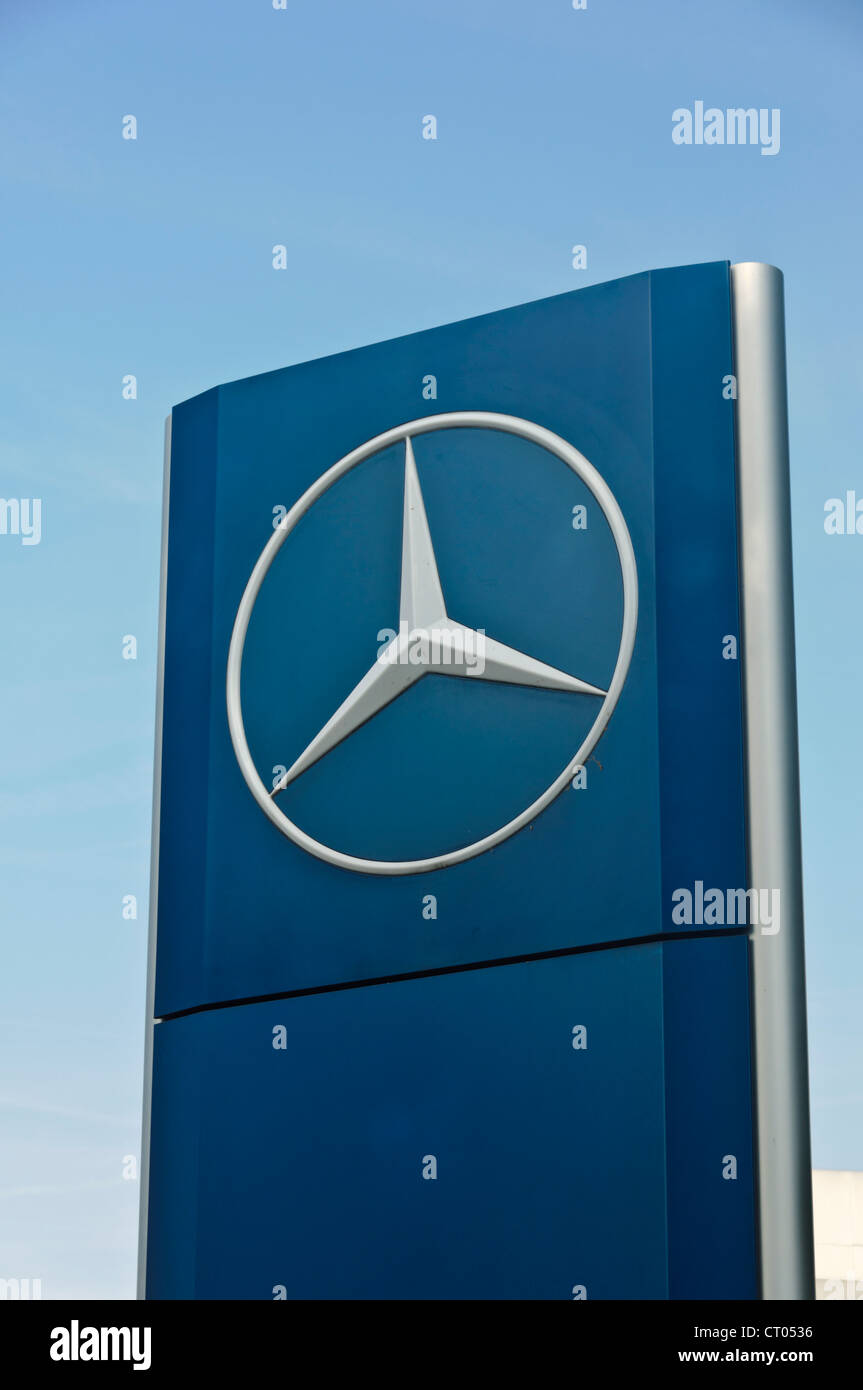 Fabricant de voiture Mercedes Benz Star Logo de l'entreprise enseigne ...