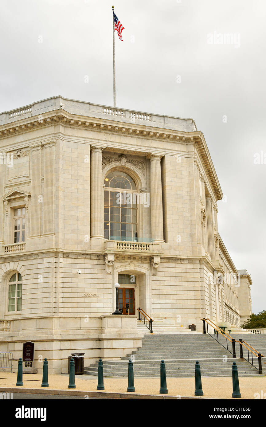 Immeuble de bureaux de maison de canon Banque de photographies et d ...