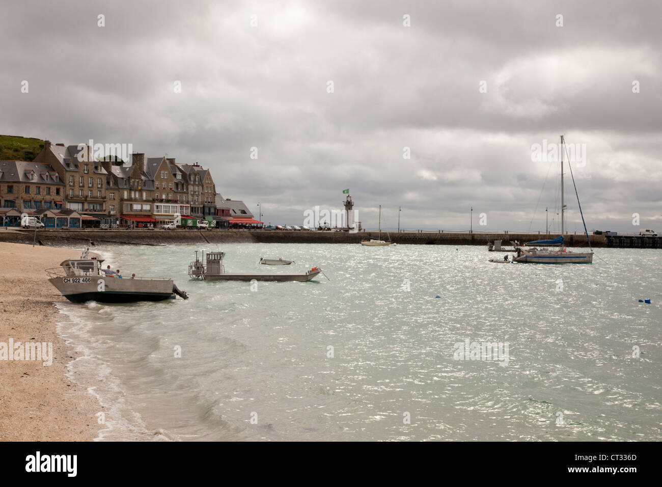 Cancale port Banque de photographies et d’images à haute résolution - Alamy