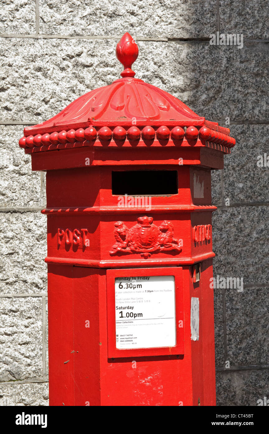 British mail box Banque de photographies et d’images à haute résolution ...