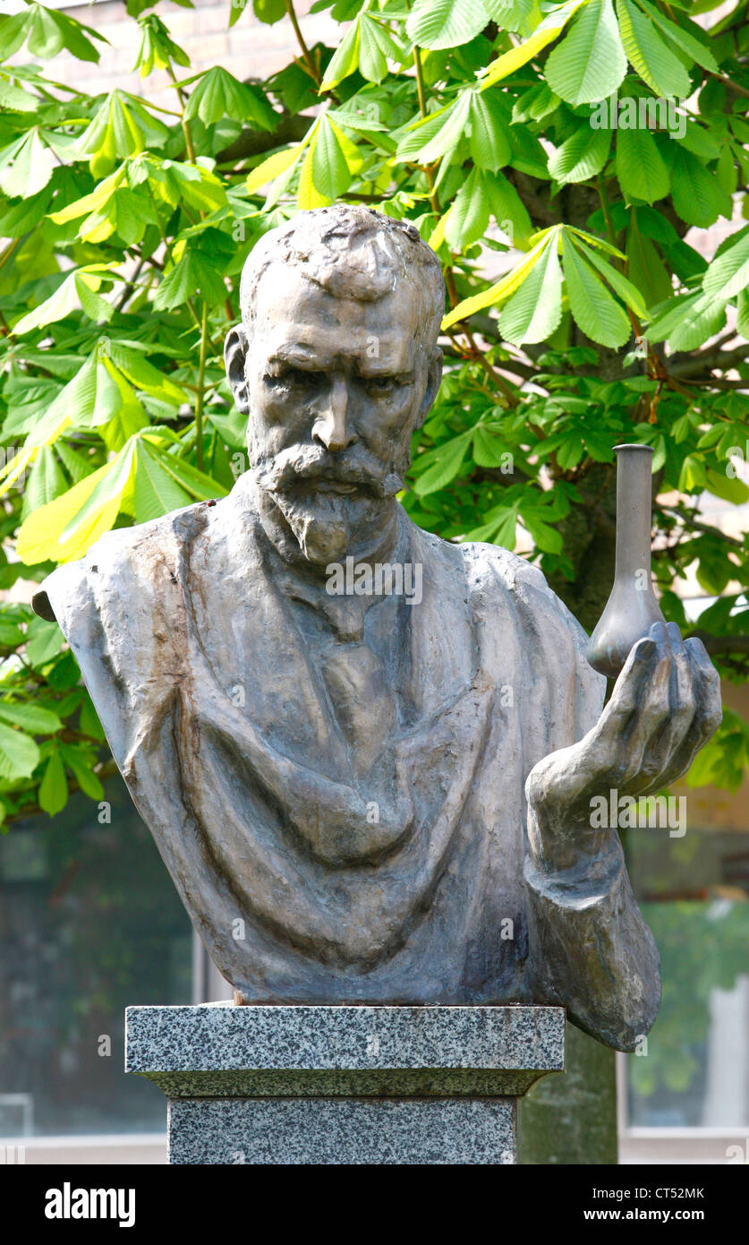 Emile roux Banque de photographies et d’images à haute résolution - Alamy