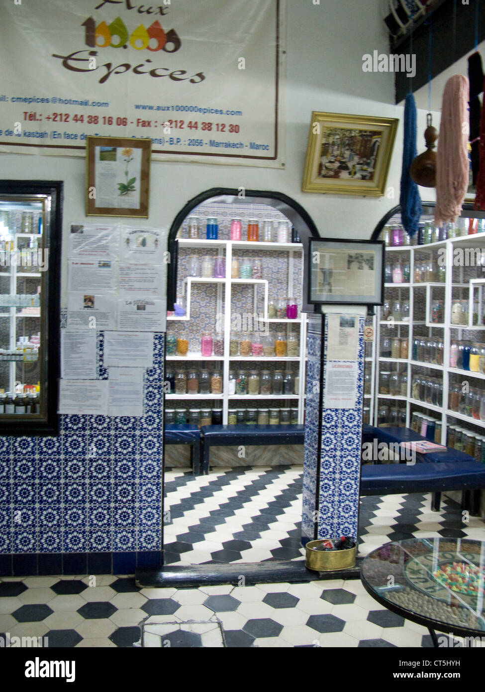 Droguerie maroc Banque de photographies et d’images à haute résolution ...