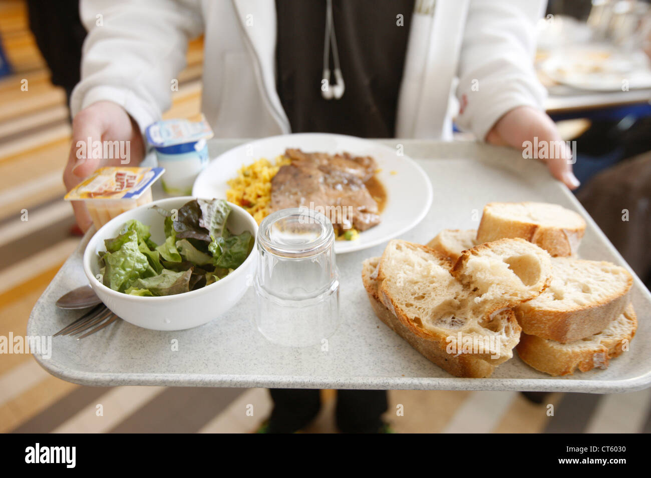 Canteen tray Banque de photographies et d’images à haute résolution - Alamy