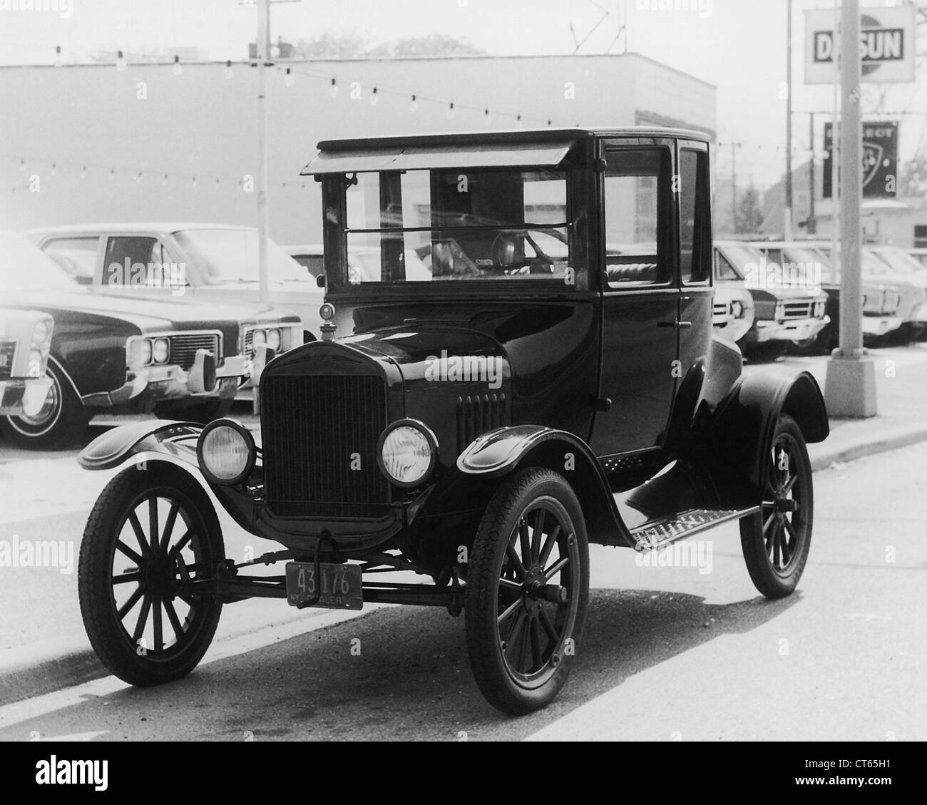 Model t ford vintage car Banque d'images noir et blanc - Alamy