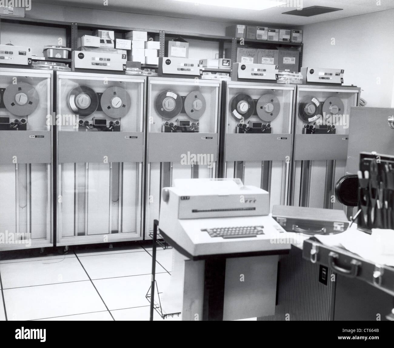 Mainframe computer vintage Banque de photographies et d’images à haute ...