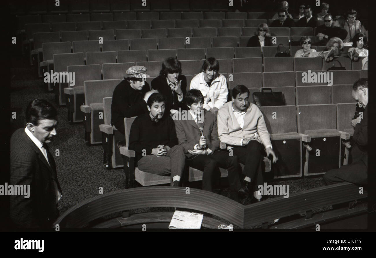 Beatles july 1964 paul mccartney Banque de photographies et d’images à ...