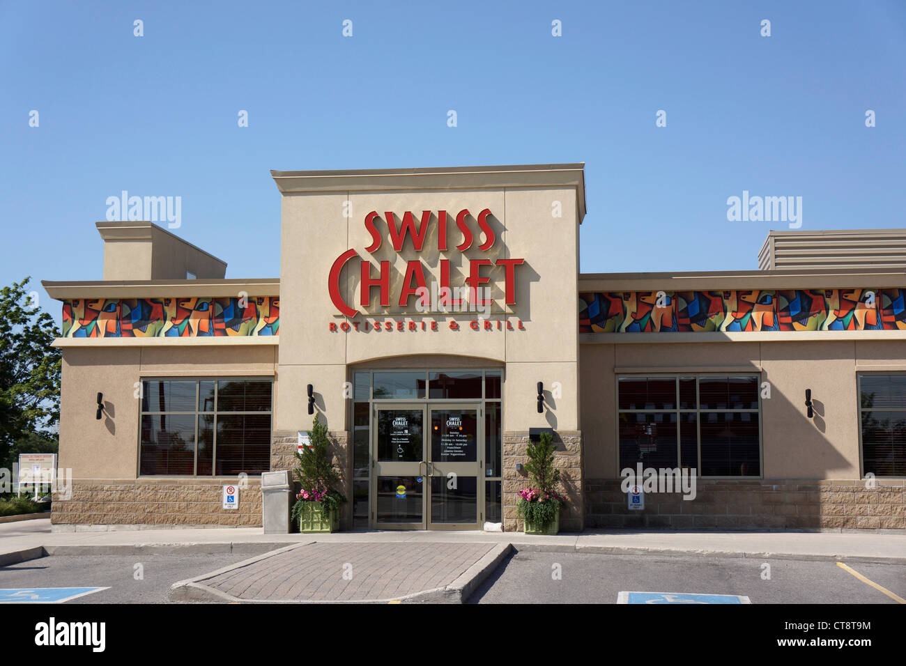 Restaurant Chalet Suisse, Canada Photo Stock - Alamy