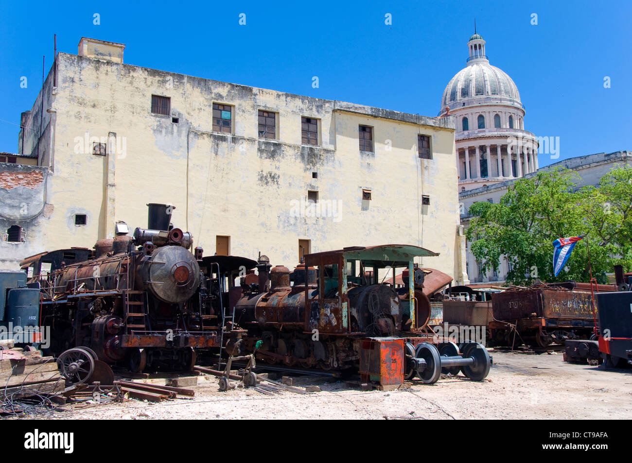 Trains anciens Banque de photographies et d’images à haute résolution - Alamy