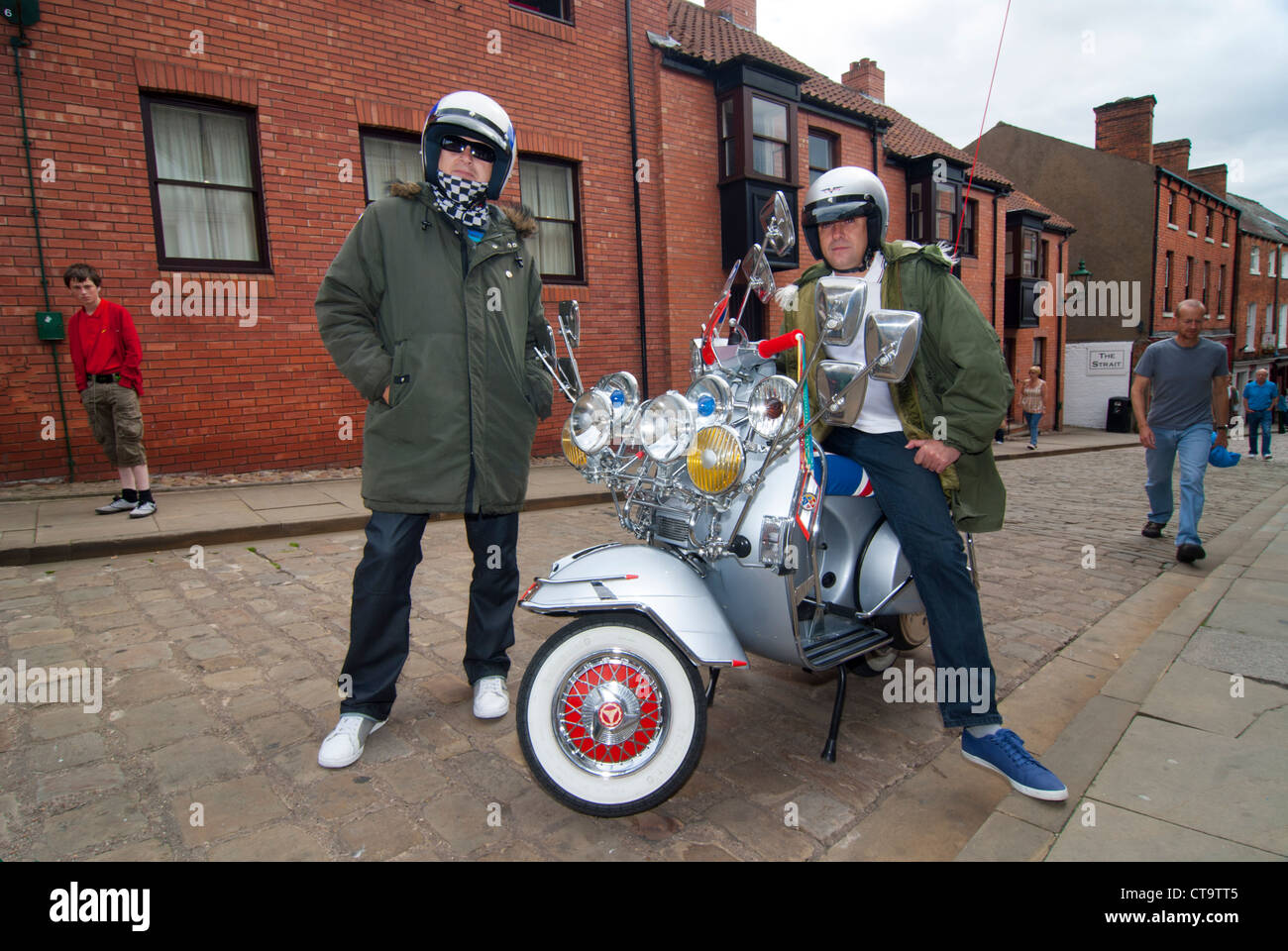 Mods Vespa Scooter Banque d'image et photos - Alamy