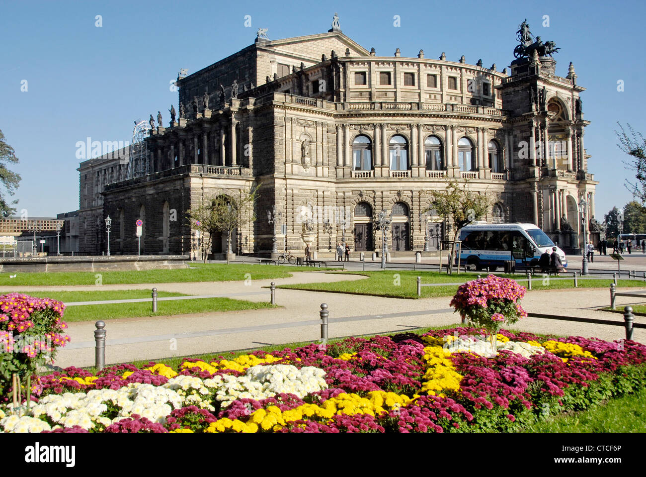 Semper opera house saxon state opera dresden Banque de photographies et ...