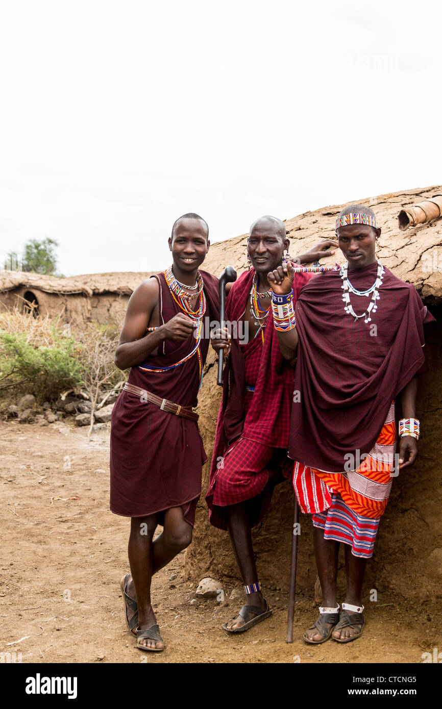 Hommes masai Banque de photographies et d’images à haute résolution - Alamy