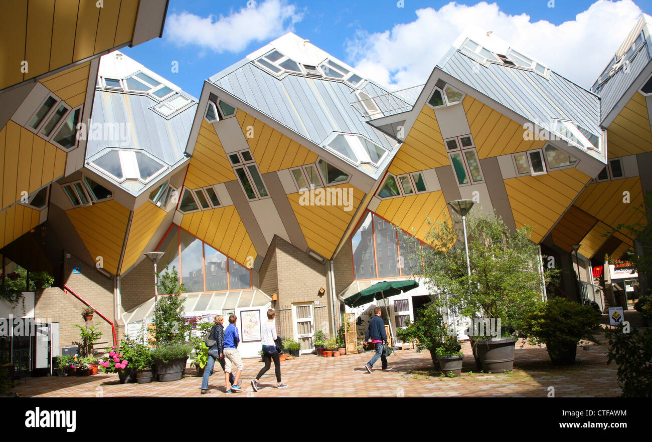 Kubuswoning Maisons Cube, Blaak, Rotterdam, Pays-Bas architecte Piet ...