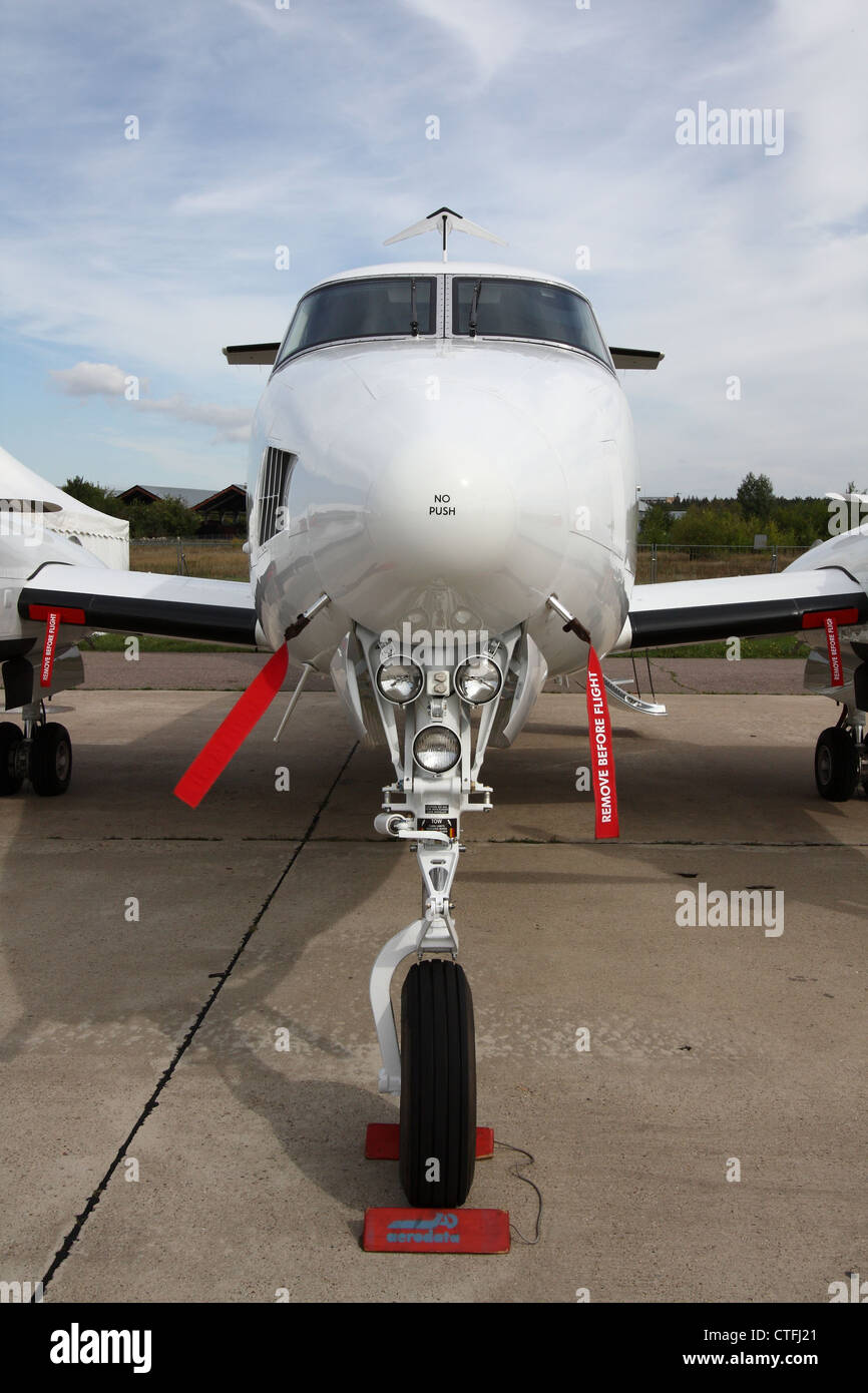 Beechcraft king air 350 Banque de photographies et d’images à haute ...