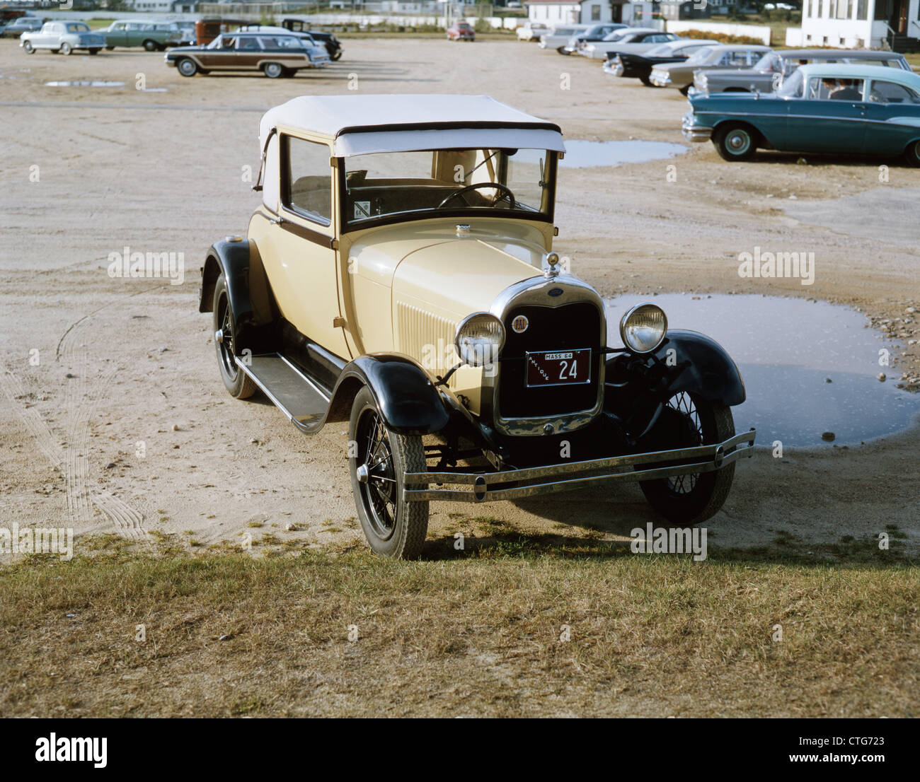 Automobiles 1920s ford Banque de photographies et d’images à haute ...