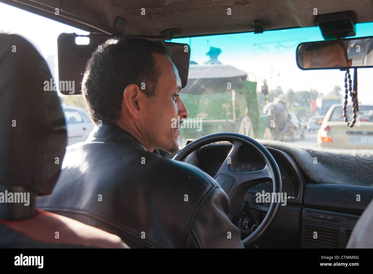 Taxi maroc interieur Banque de photographies et d’images à haute ...