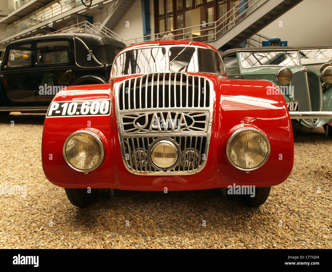 Jawa 750 Banque de photographies et d’images à haute résolution - Alamy