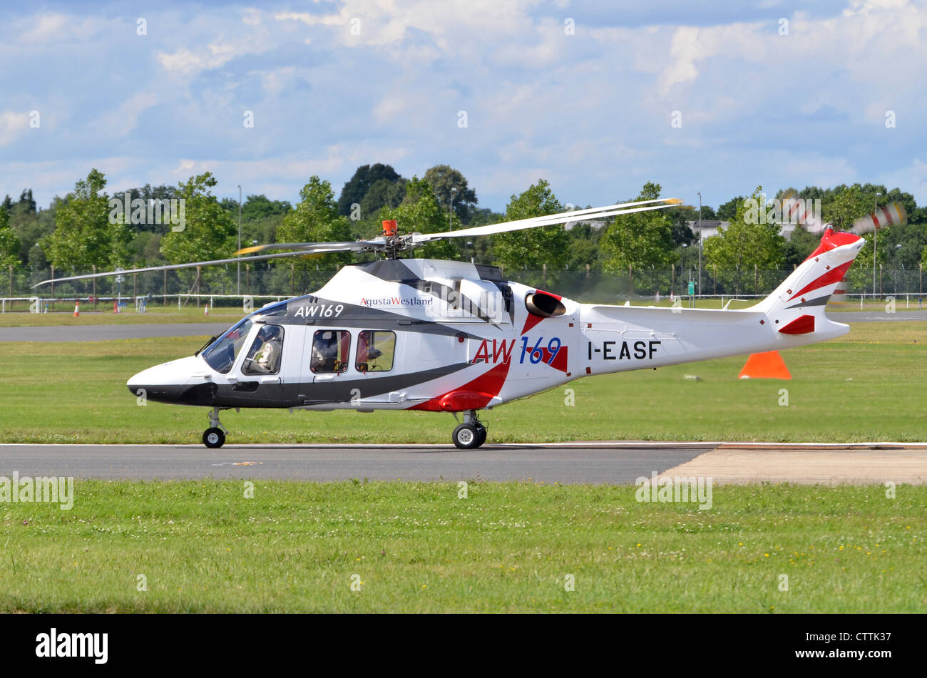 Agusta westland aw169 Banque de photographies et d’images à haute ...