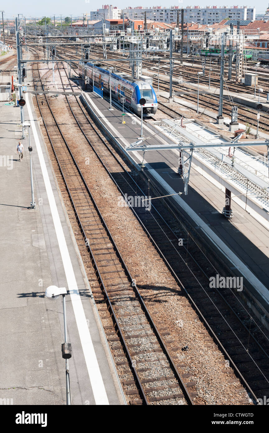 Sncf trains Banque de photographies et d’images à haute résolution - Alamy