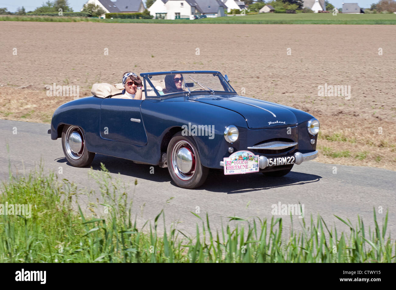 Dyna panhard Banque de photographies et d’images à haute résolution - Alamy