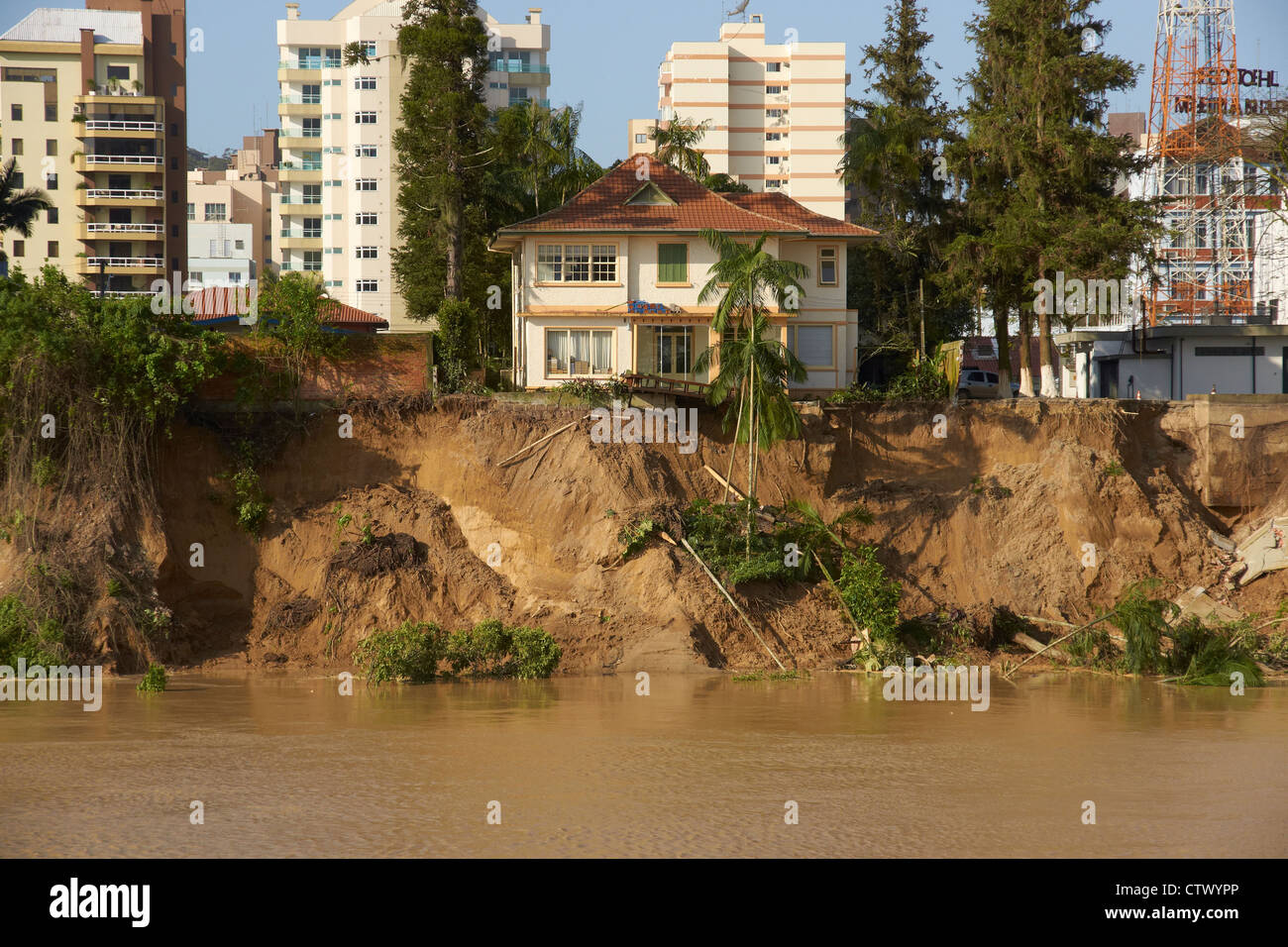 Inondations des eaux souterraines Banque de photographies et d’images à haute résolution - Alamy
