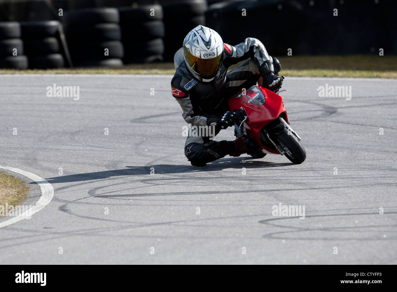 Piste de moto Banque de photographies et d’images à haute résolution ...