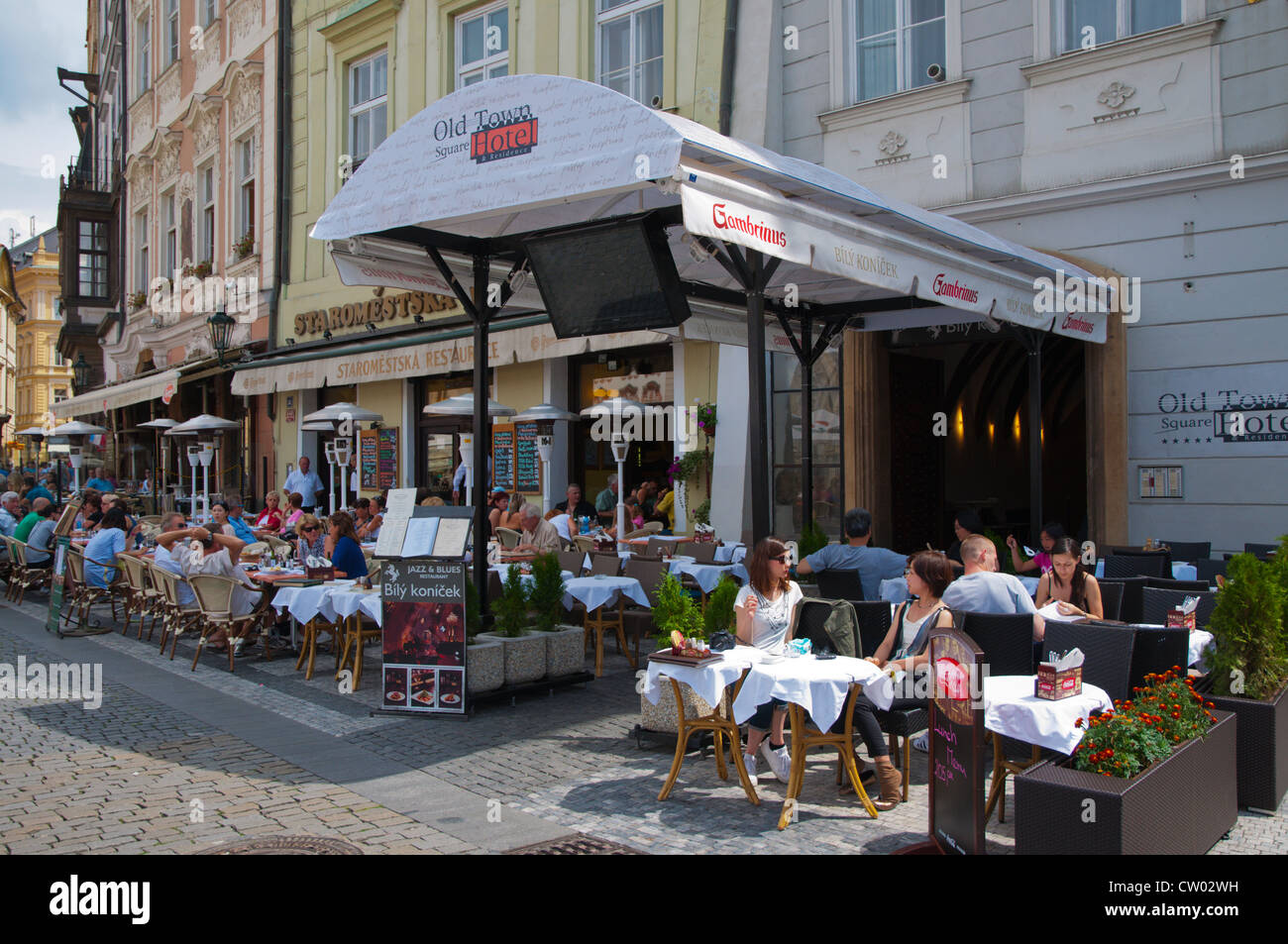 Staromestska restaurant Banque de photographies et d’images à haute ...