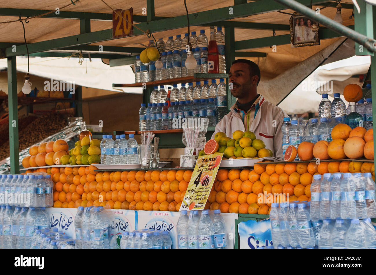 Vendeur d'orange au maroc Banque de photographies et d’images à haute ...