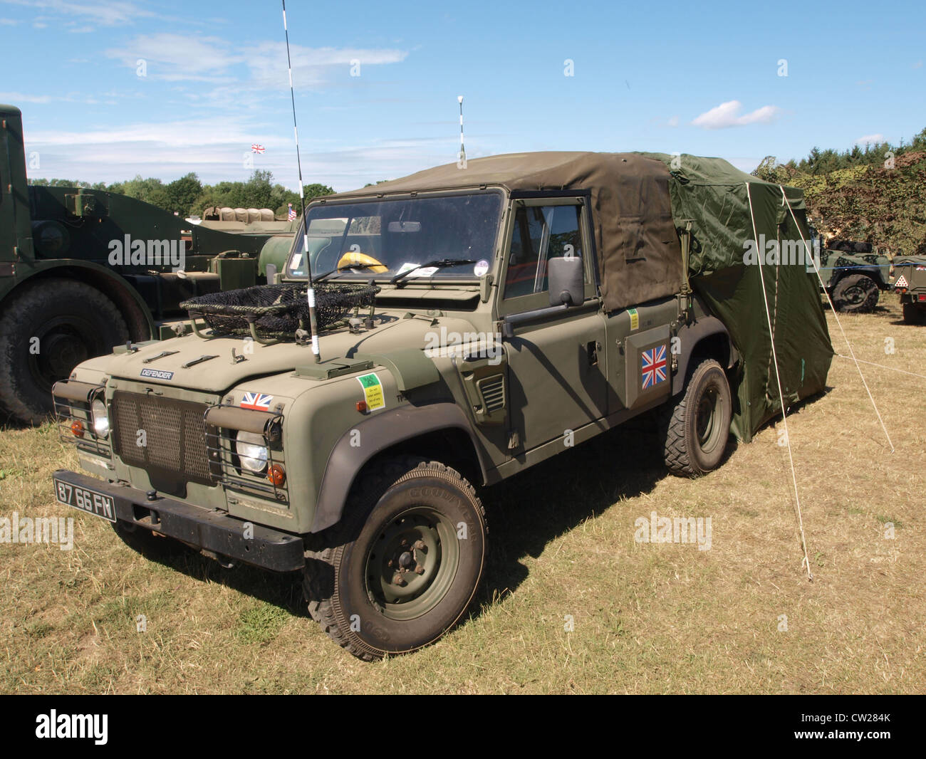 Land rover wolf Banque de photographies et d’images à haute résolution ...