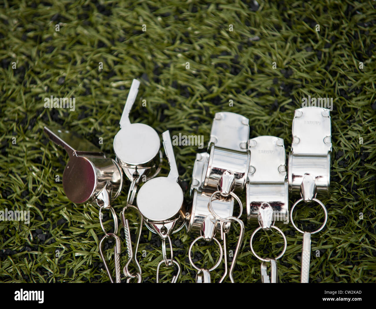 Des sifflets Banque de photographies et d’images à haute résolution - Alamy