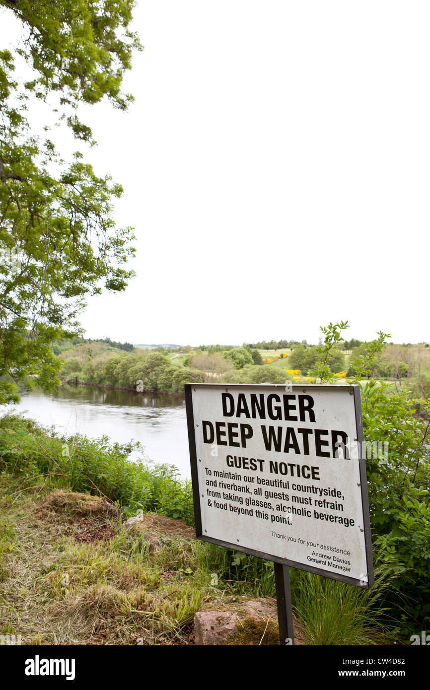 Danger deep water sign Banque de photographies et d’images à haute ...