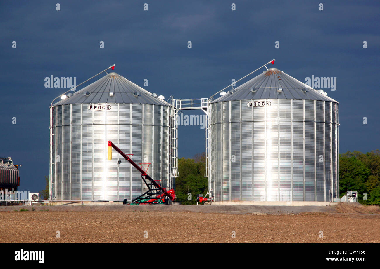 Silos de ferme silo de stockage Banque de photographies et d’images à ...