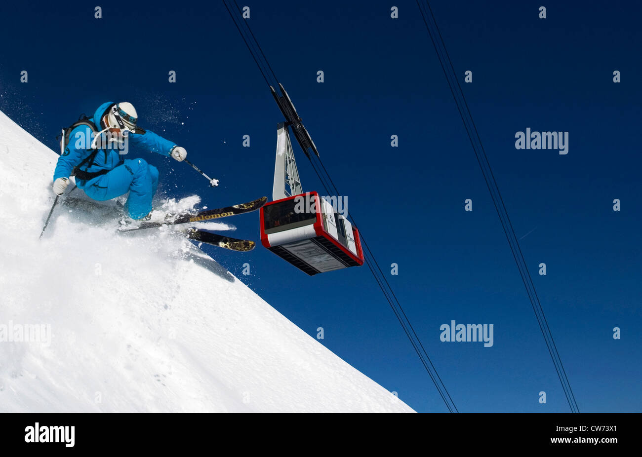 Téléphérique de la saulire Banque de photographies et d’images à haute ...