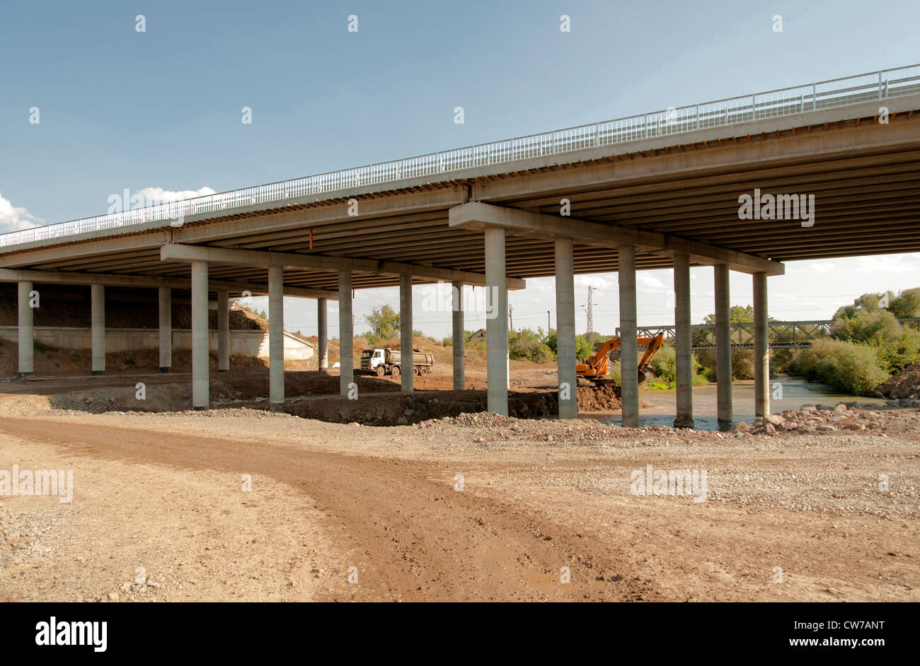 Activités de soutien à la construction d'une autoroute. En construction ...