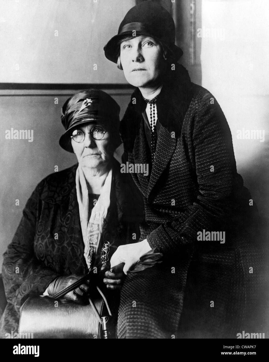 Ruth Snyder (droite), condamné à mort en 1928 pour le meurtre de son ...