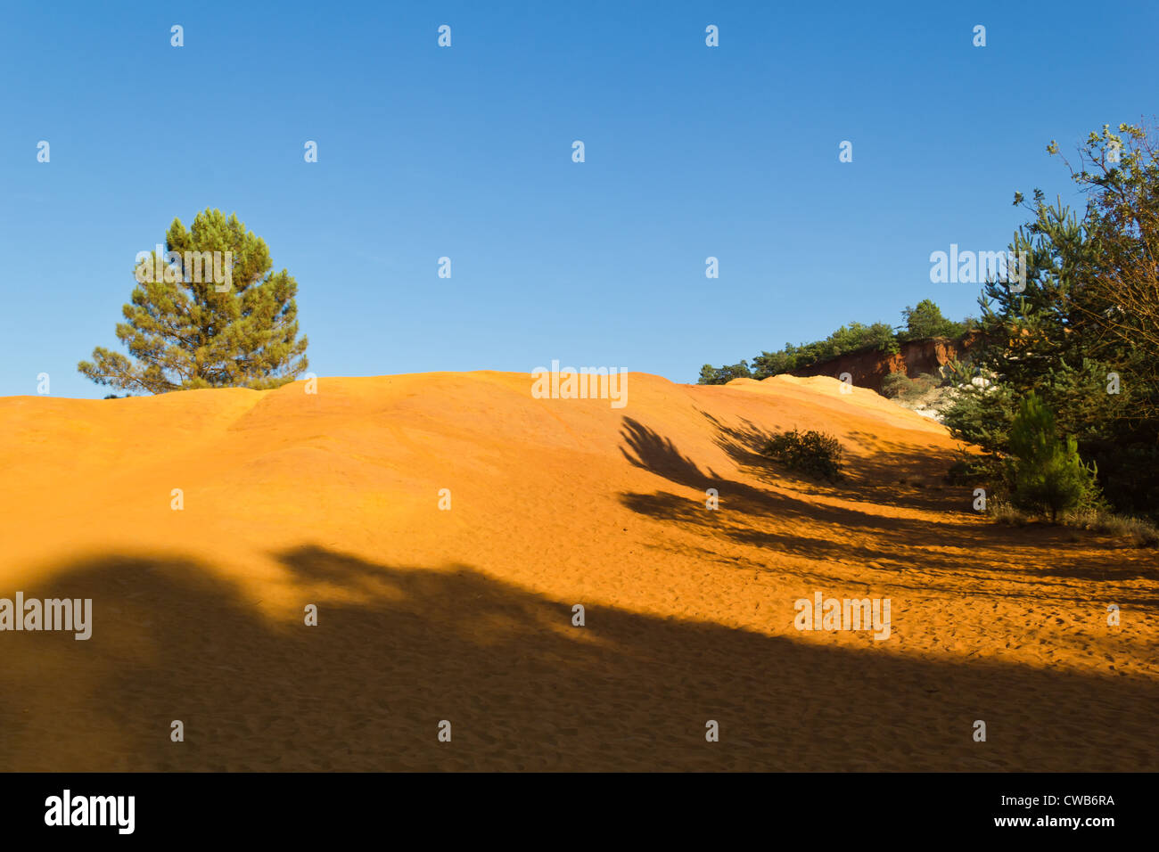 Paysage de roche rouge france Banque de photographies et d’images à ...