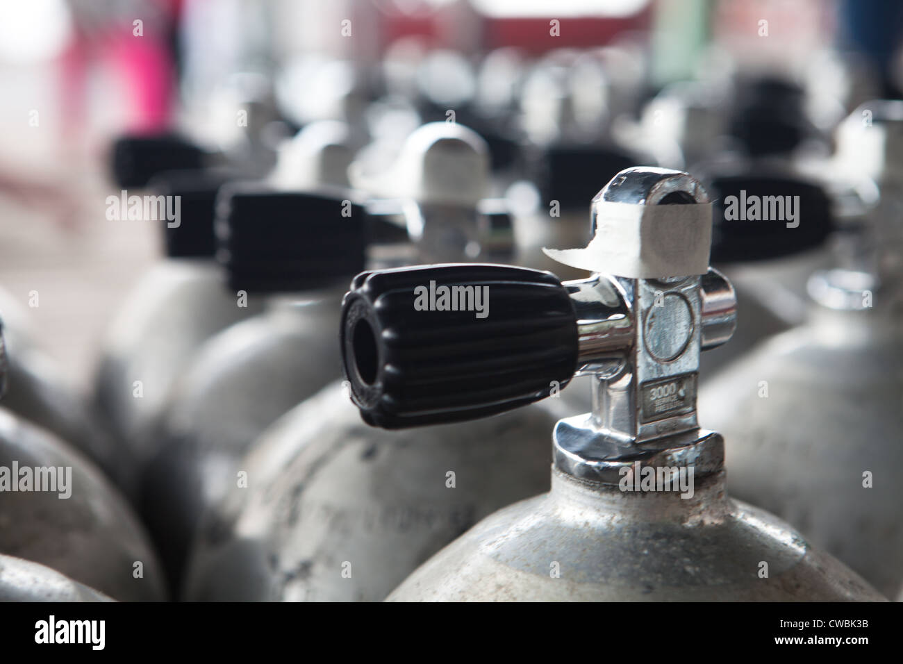 Oxygen bottle Banque de photographies et d’images à haute résolution ...