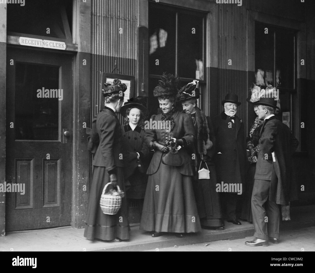 Andrew carnegie and his wife louise carnegie Banque de photographies et ...