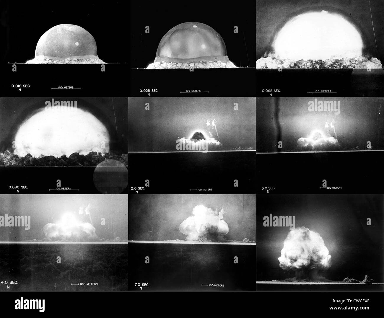 Trinity test explosion Banque d'images noir et blanc - Alamy