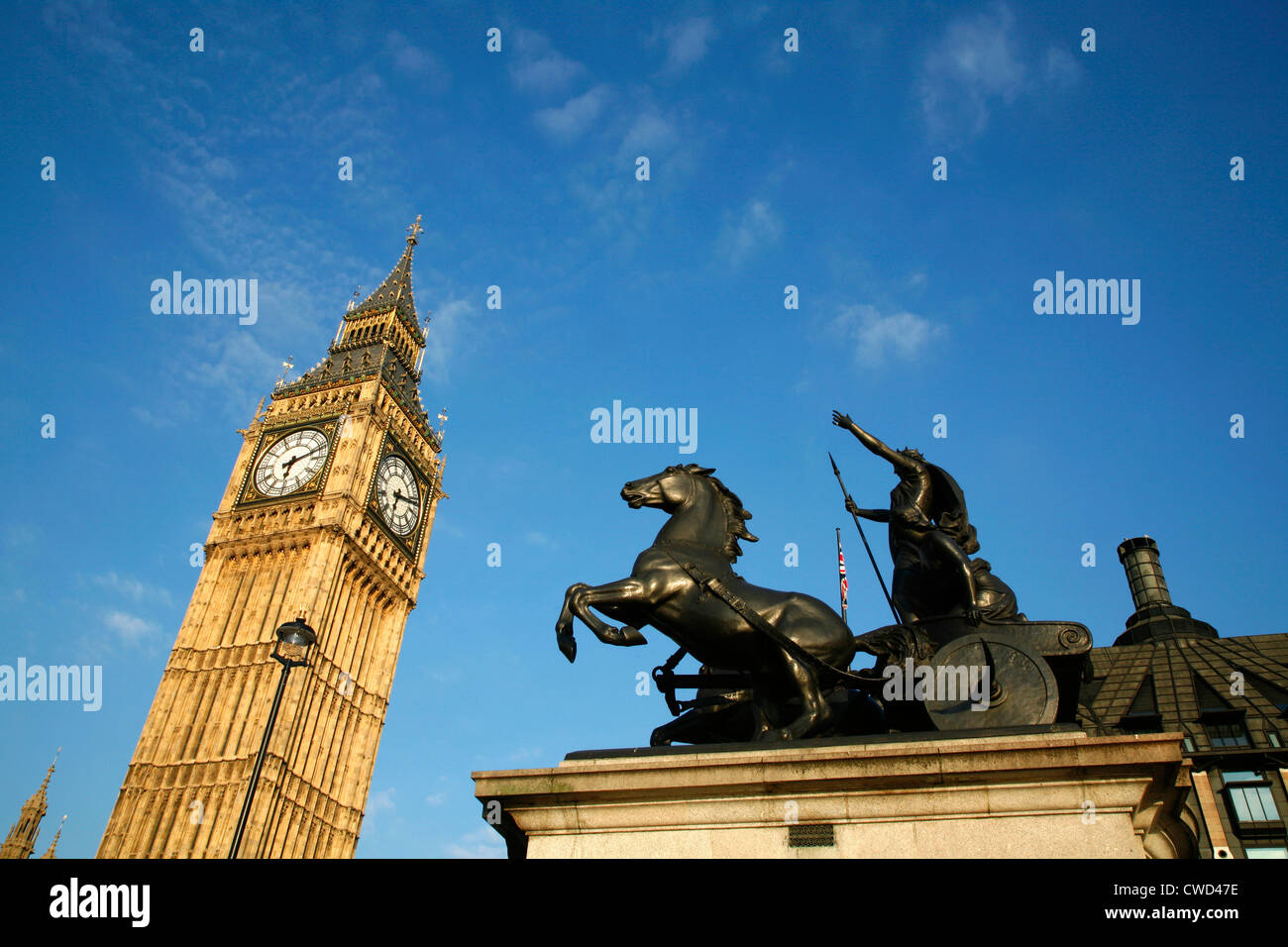 Boadicea statue london Banque de photographies et d’images à haute ...