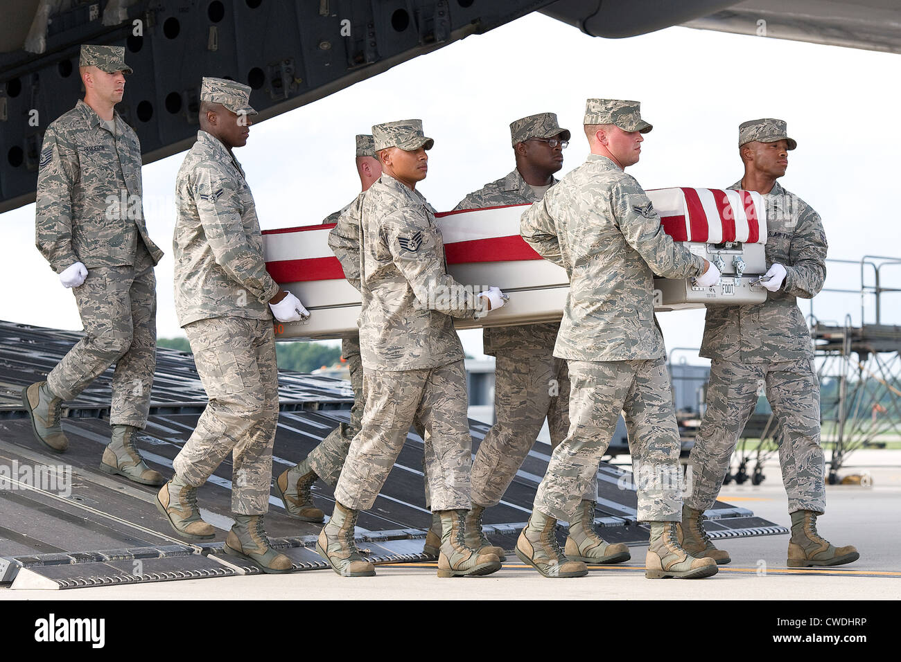 Soldat tombé Banque de photographies et d’images à haute résolution - Alamy